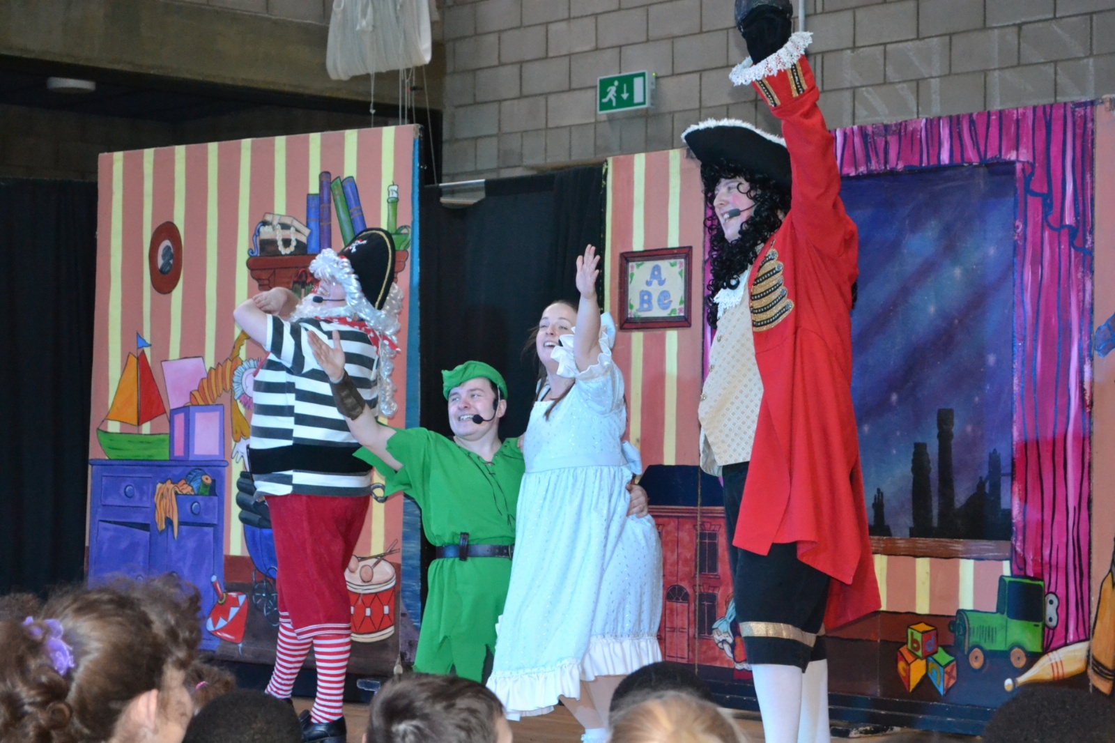 Putnoe Primary School - December 2018: Pantomime