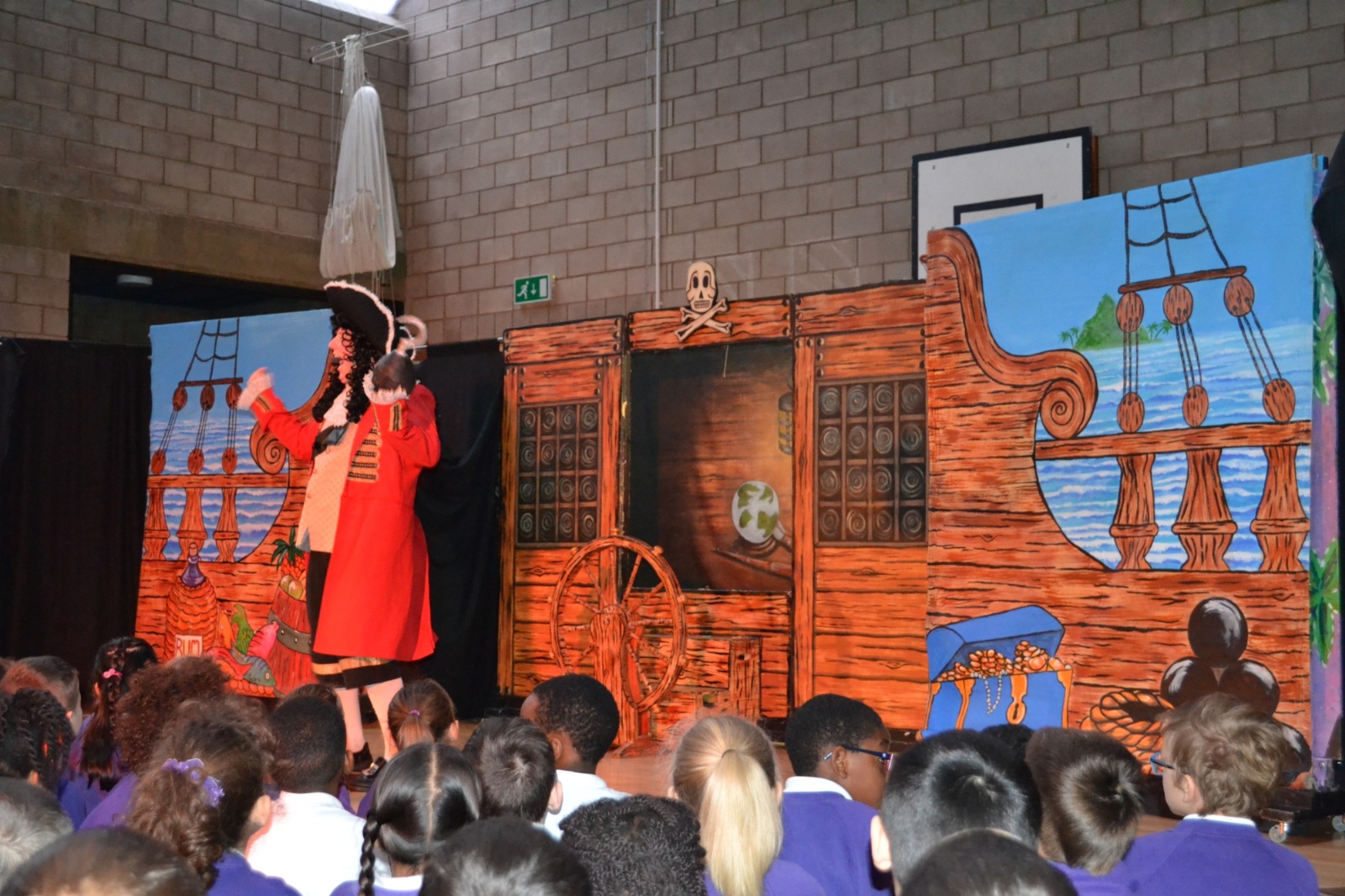 Putnoe Primary School - December 2018: Pantomime